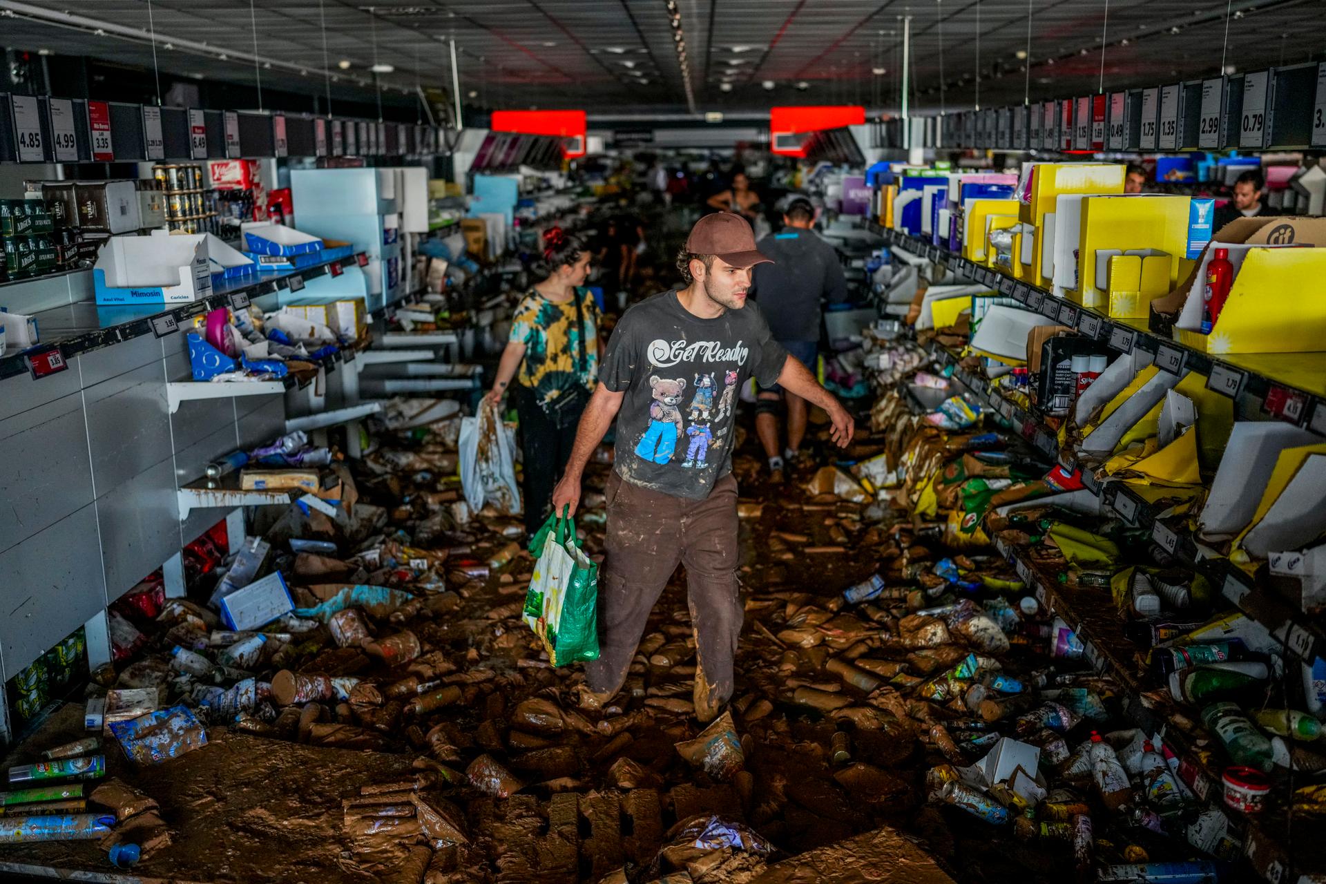 Les images des « inondations du siècle » à Valence, qui ont plongé la ...