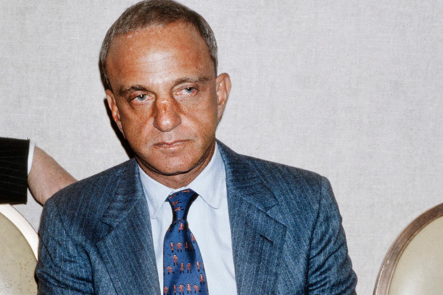 Roy Cohn dans « Le Monde », de disciple de Joseph McCarthy à conseiller ...