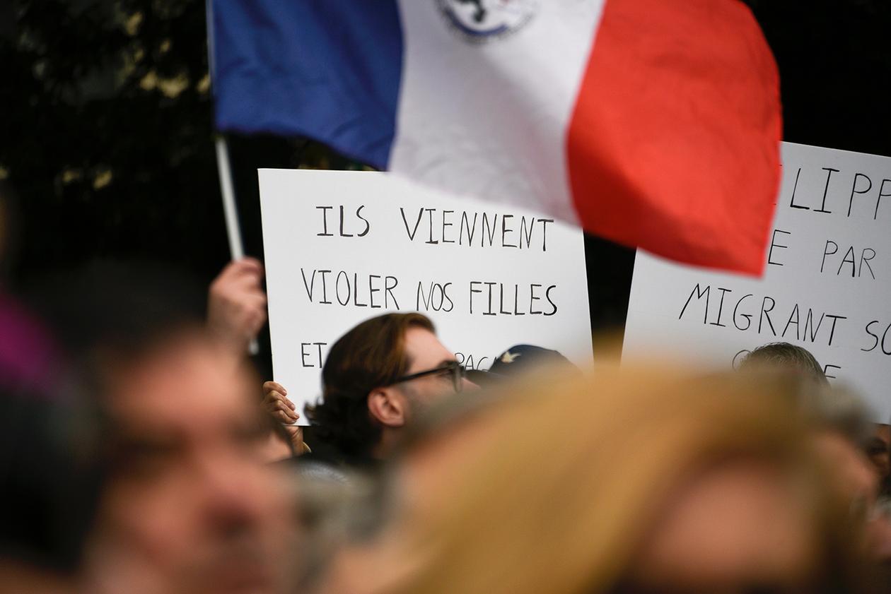 Némésis, des identitaires grimées en féministes