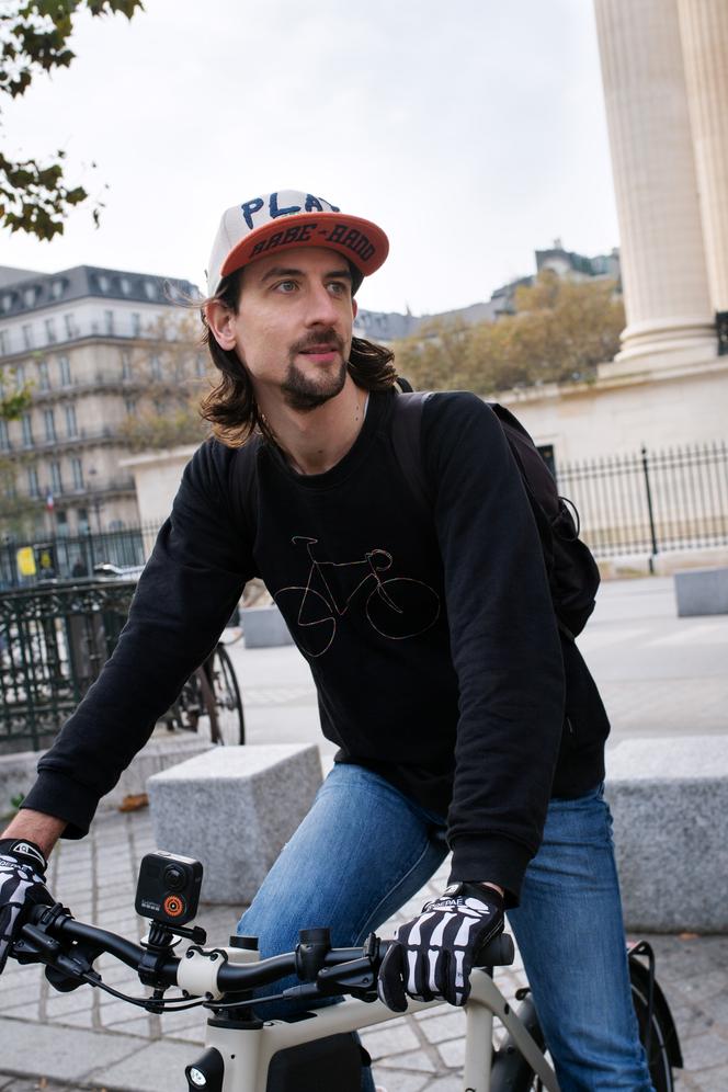 Altis, le vélotaffeur qui filme les violences routières : « Elles sont ...