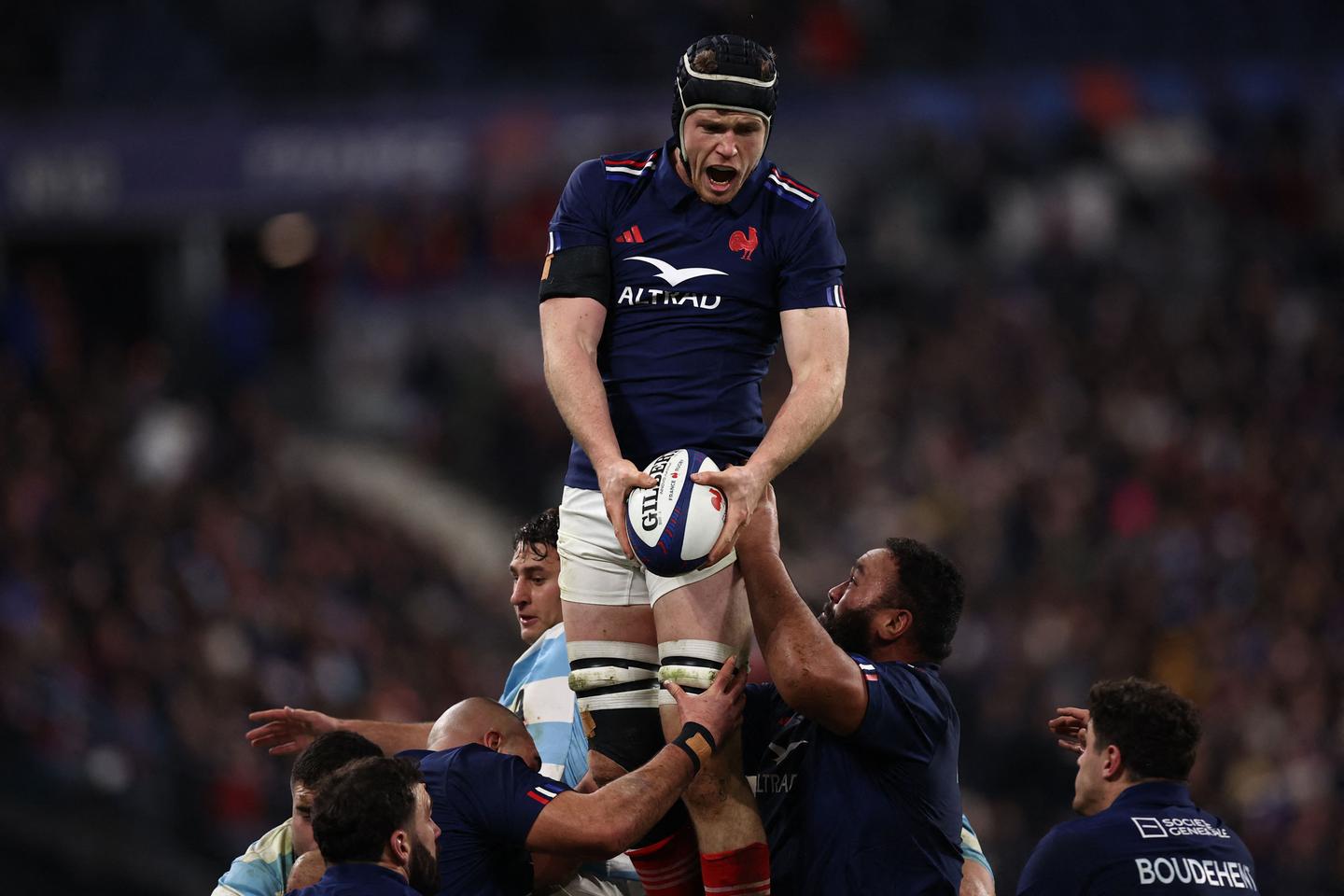 Rugby: France beats undisciplined Argentina 37-23