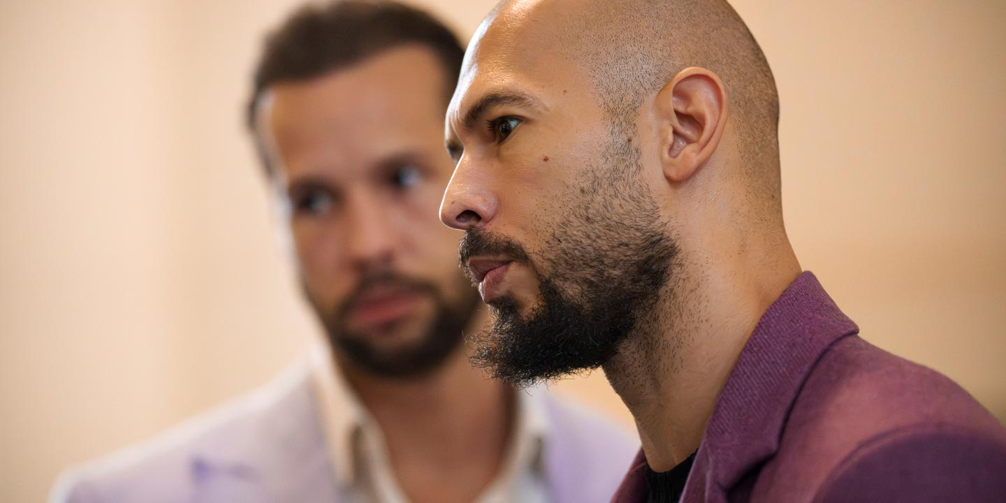 L’influenceur masculiniste Andrew Tate échappe, pour le moment, au procès