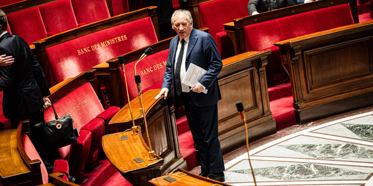 Warning bells over cost of French debt