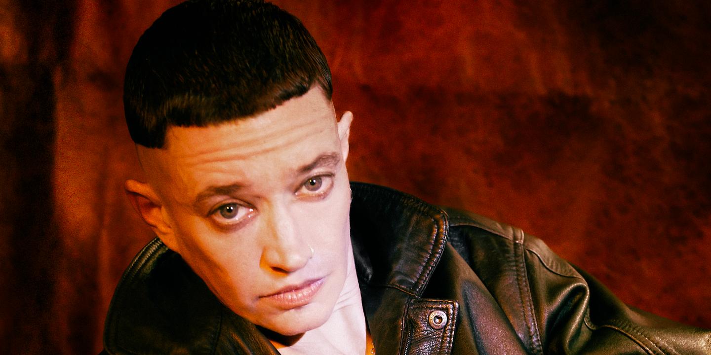 Rebeka Warrior, la musique entre extrêmes et zen