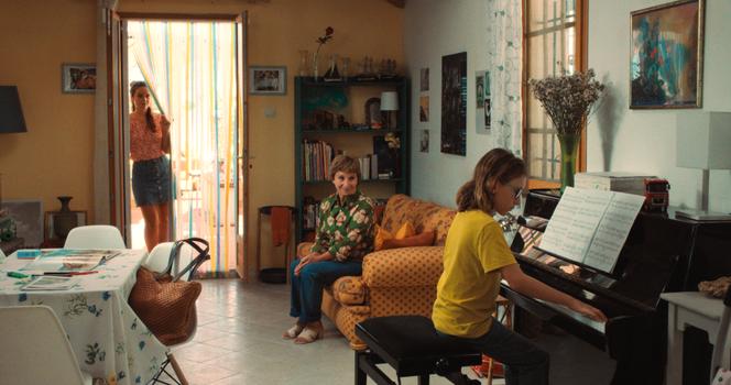 Dans « La Pie voleuse », Robert Guédiguian met en scène, à Marseille ...