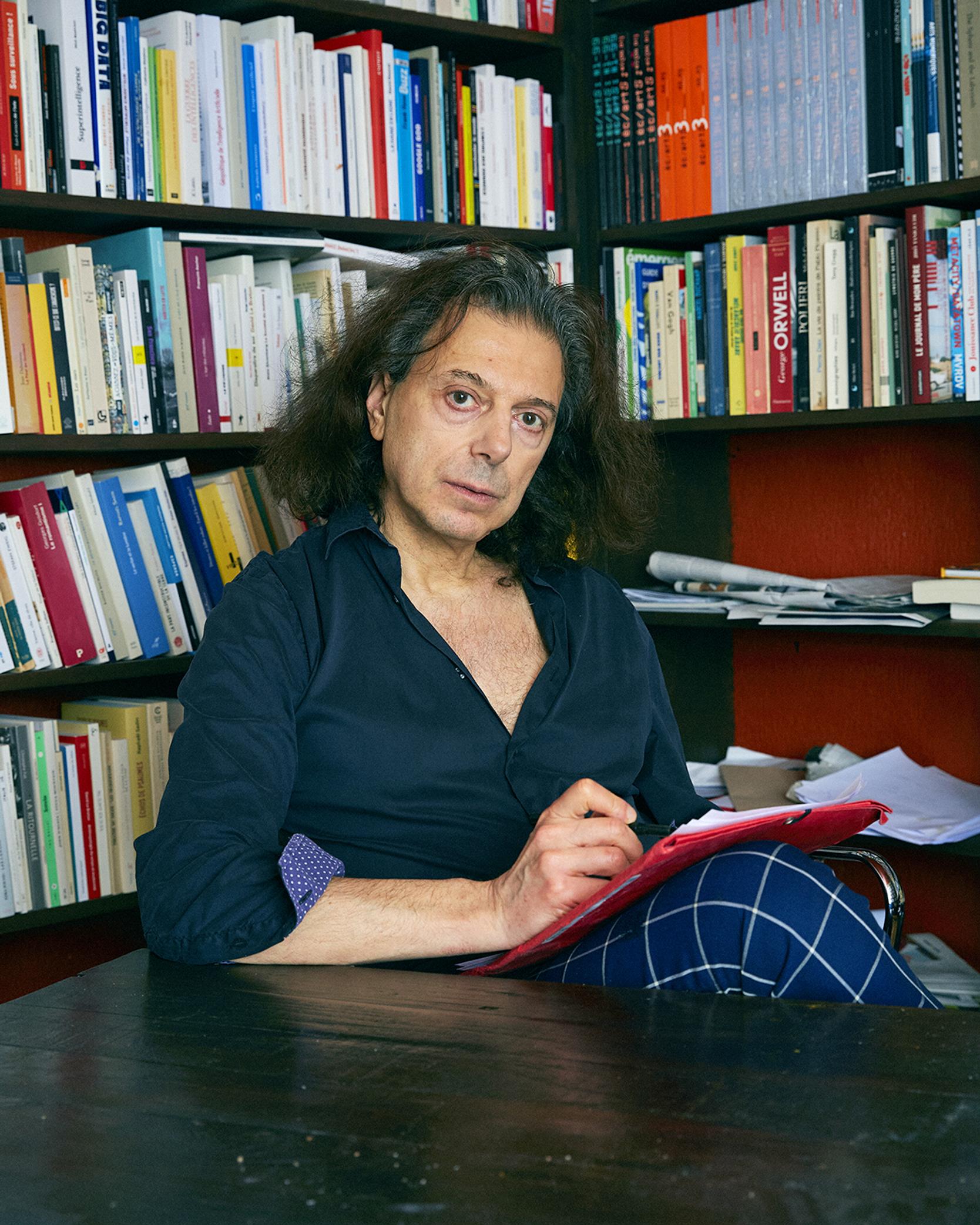 Le philosophe Eric Sadin, oracle d’une IA qui dégénère