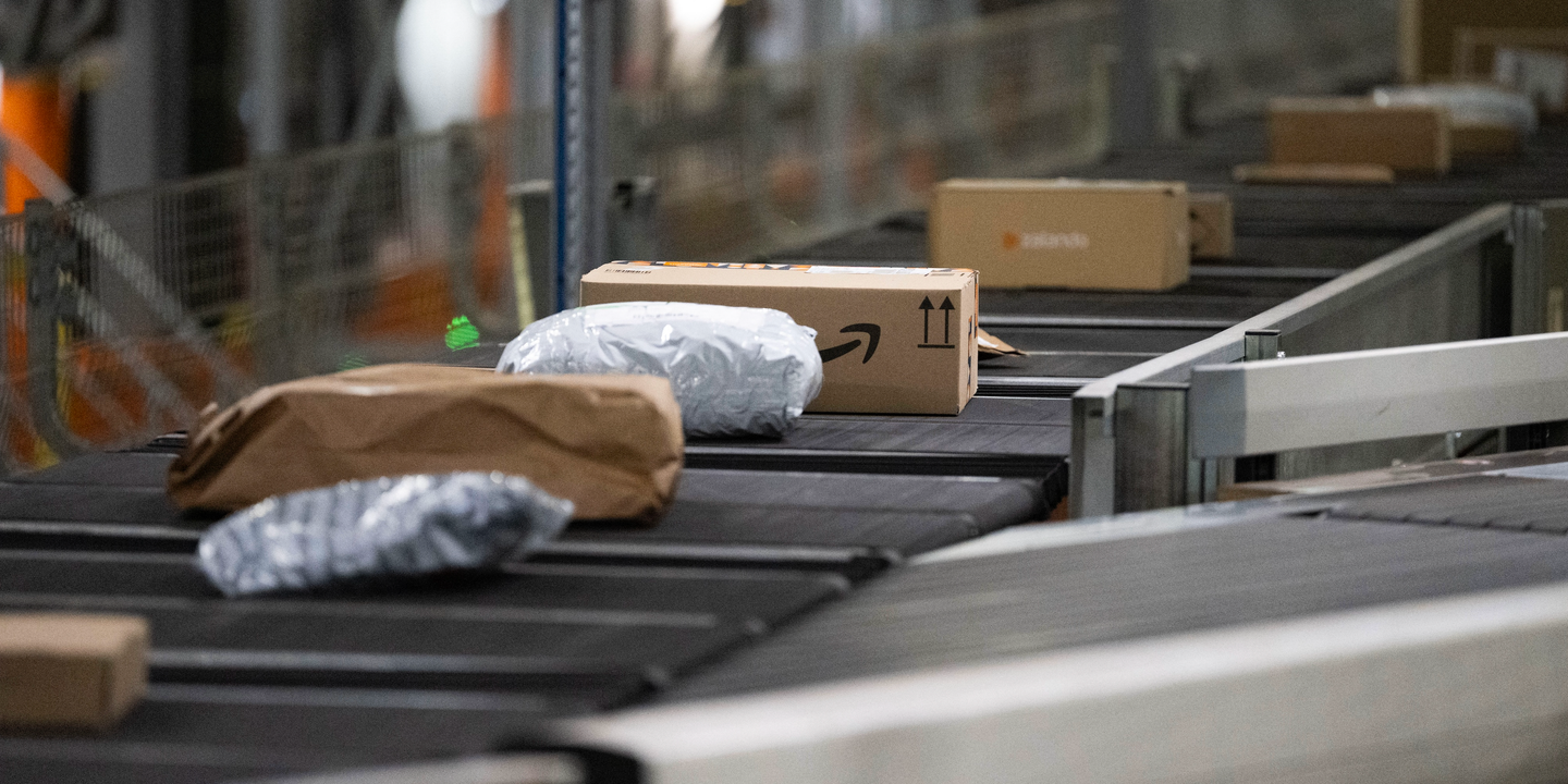 L’UE veut taxer le « tsunami » de petits colis venus du reste du monde et commandés en ligne