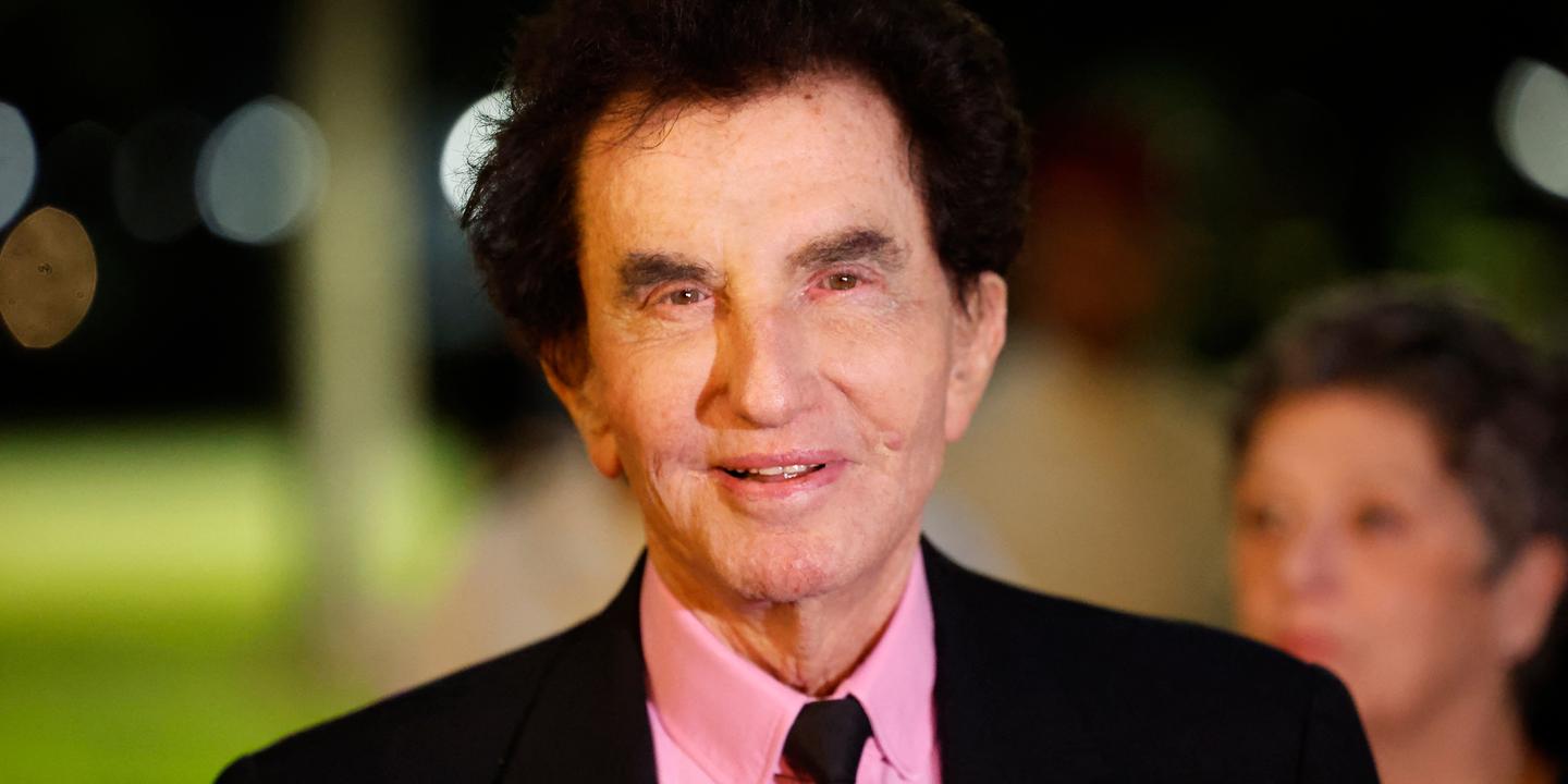 Jack Lang dit avoir été « poussé à terre » lors d’un rassemblement ...