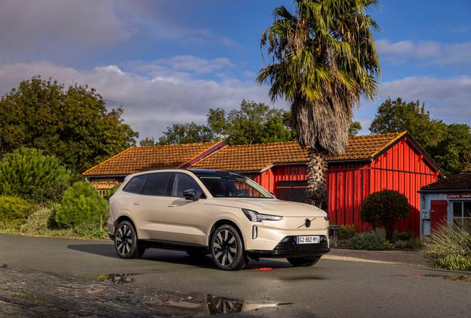 Avec la Volvo EX90, luxe, poids et volupté