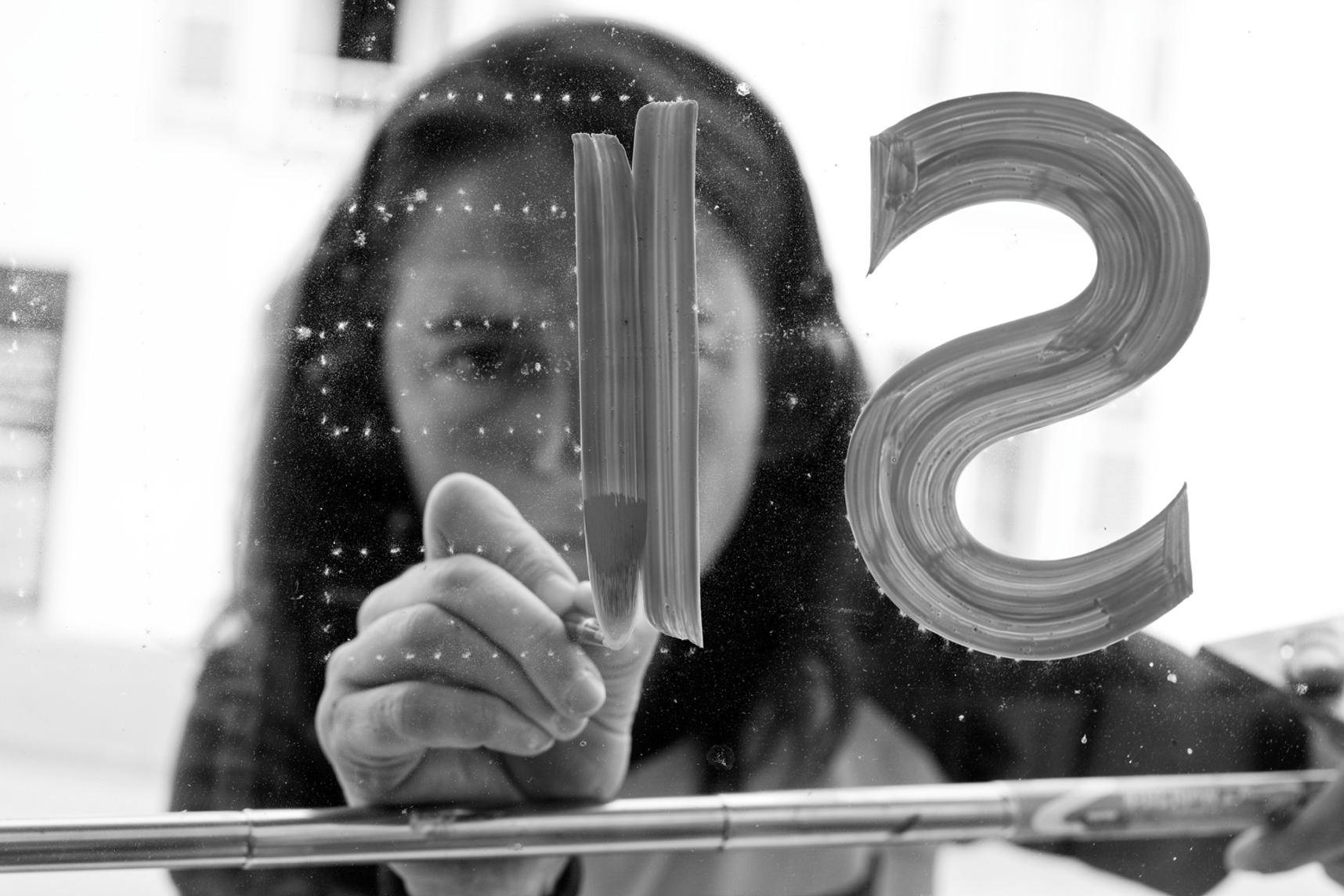 The forgotten art of sign painting is reviving French streets