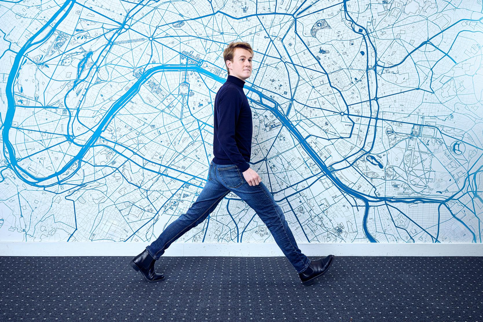 Raphaël Ruegger, jeune élu enthousiaste qui diffuse les idées futées et ...