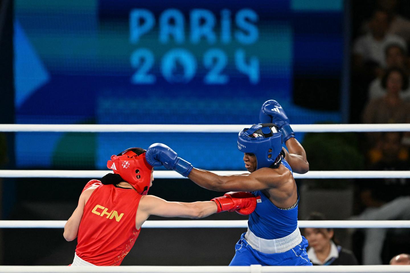 En reconnaissant « à titre provisoire » la jeune instance World Boxing ...