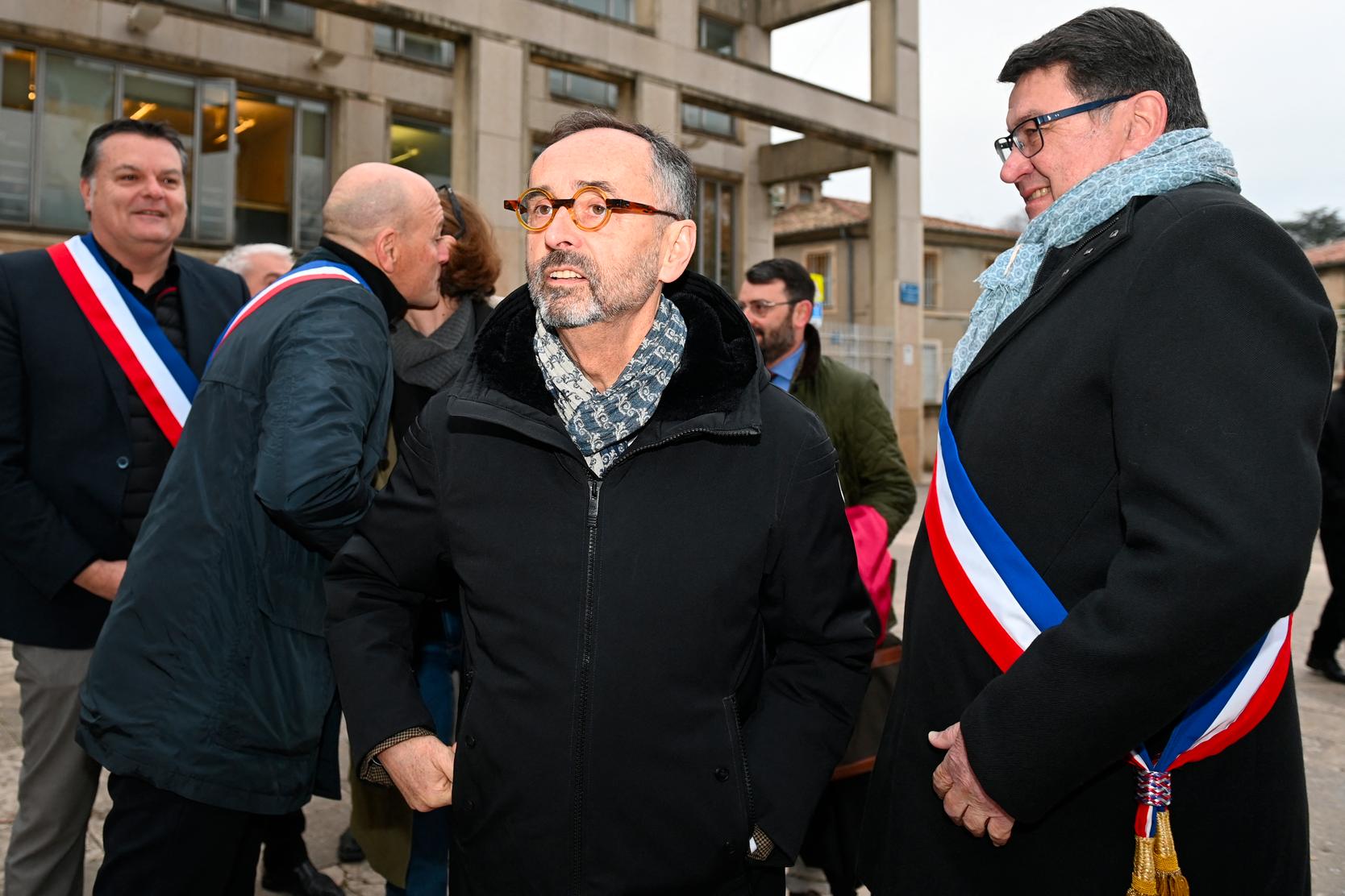 A Béziers, la gestion de Robert Ménard suscite des interrogations chez ...