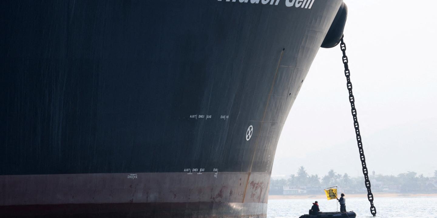 Trump signs order to expand US deep-sea mining