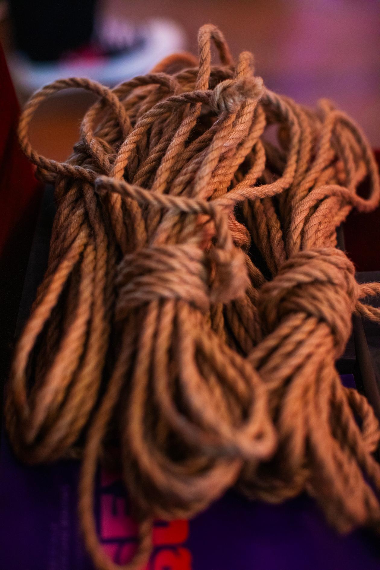 Plongée dans une séance de chatouilles : « Vous n’êtes pas à l’abri de ...