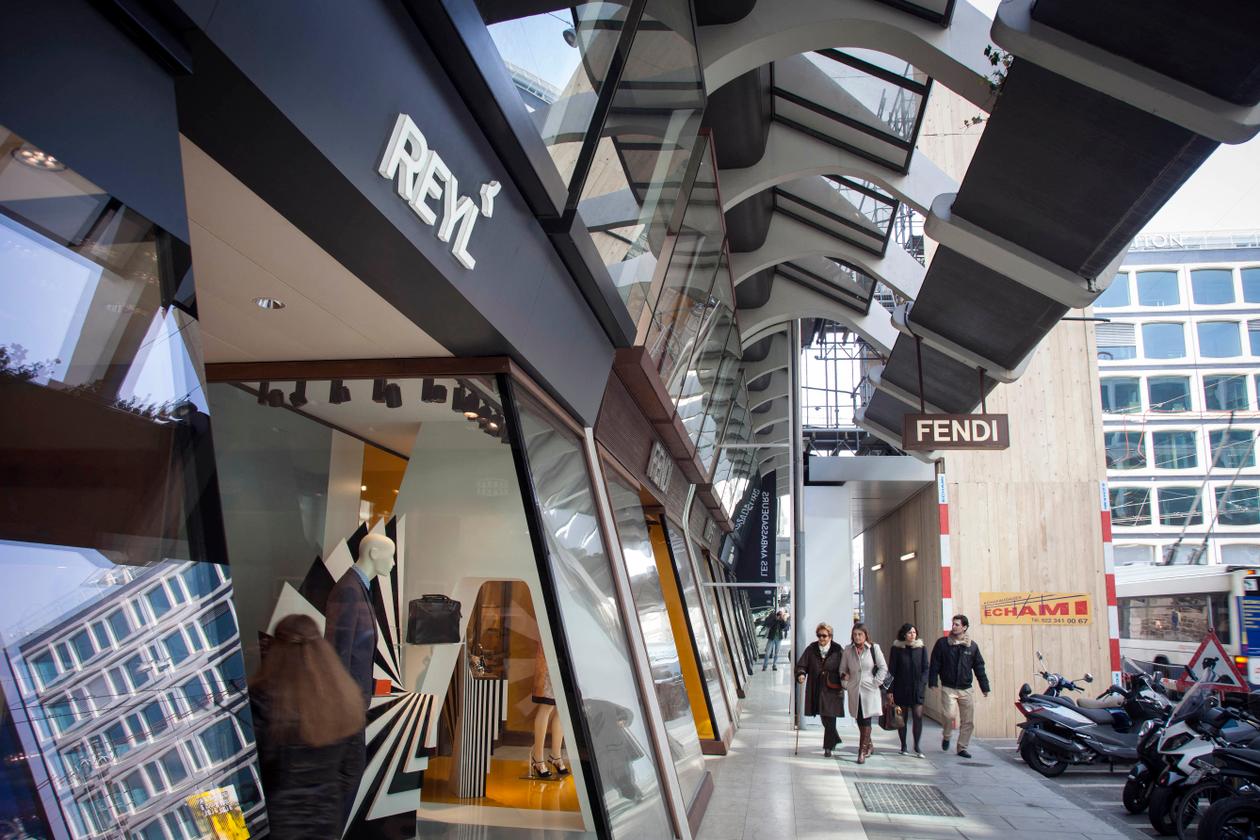 Swiss bank Reyl under investigation for negligence on dirty money