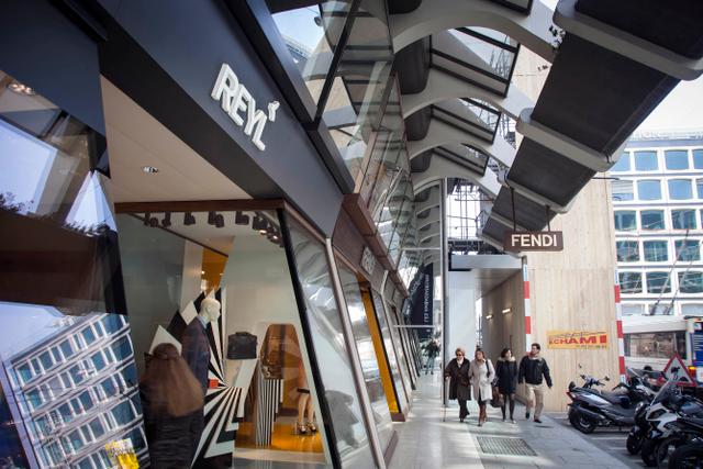 Swiss bank Reyl under investigation for negligence on dirty money