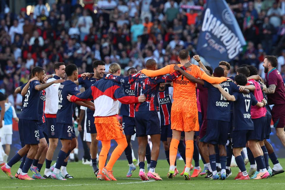 PSG clinches another French football title, extending dominance over ...