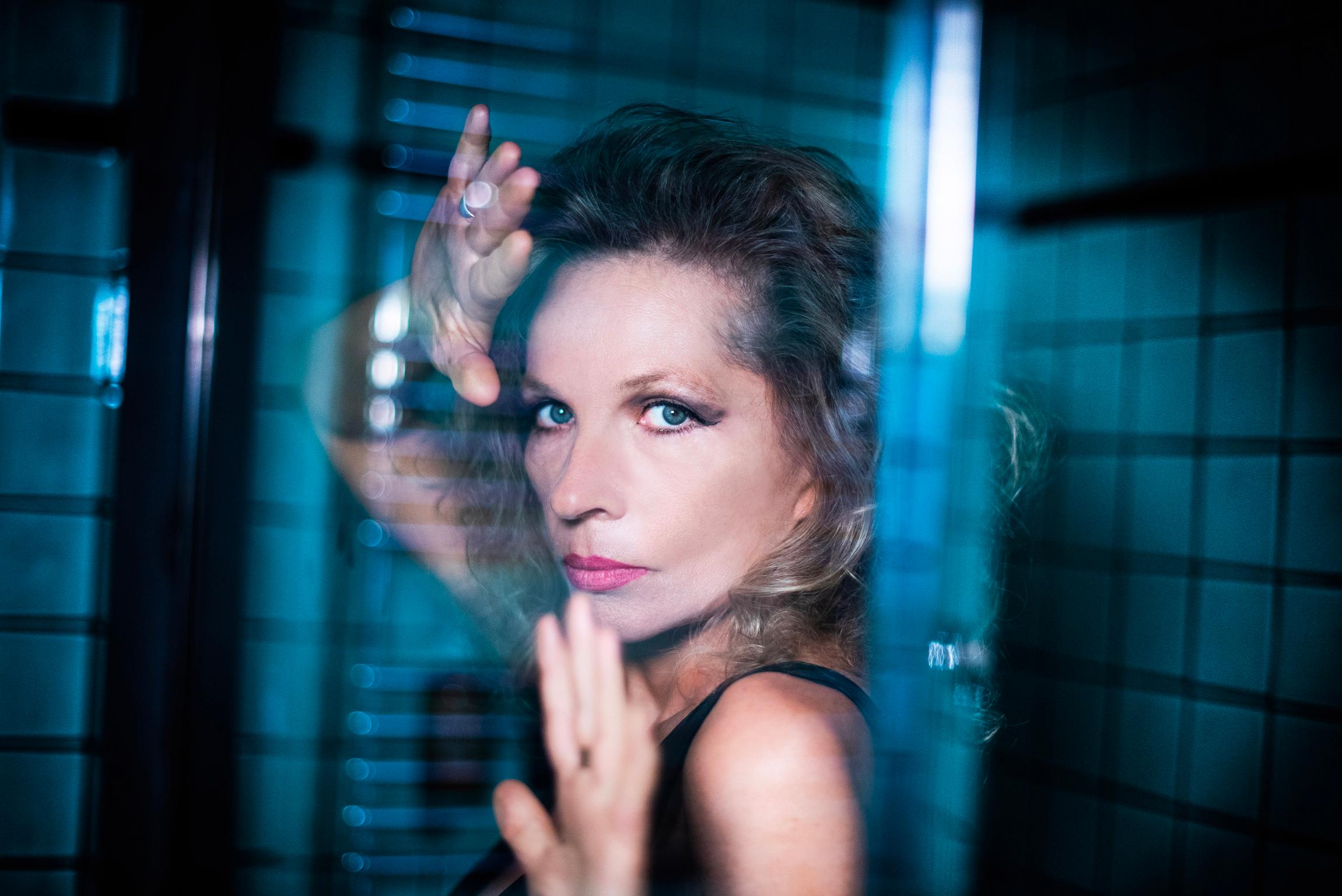 Eva Ionesco, écrivaine : « Je voulais fuir absolument cette ambiance ...