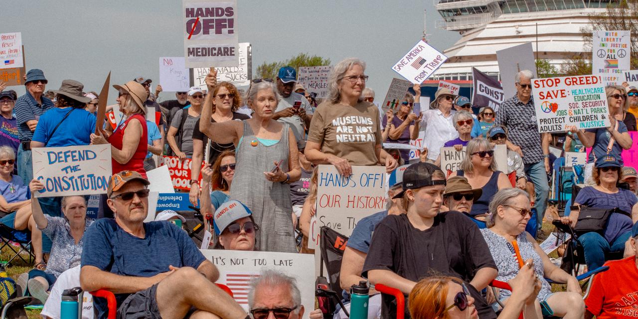 Massive protests against Trump: 'People are losing their jobs, money ...