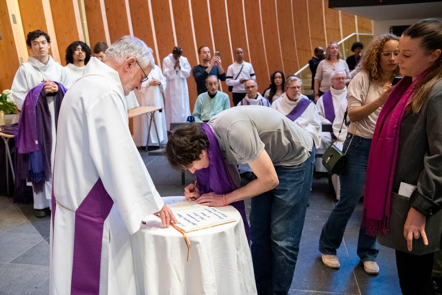 Les catéchumènes, une jeunesse catholique en quête de radicalité