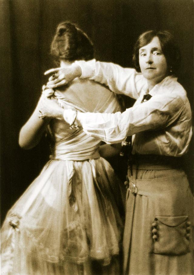 Lucy Duff Gordon, a free-spirited couturière erased by history