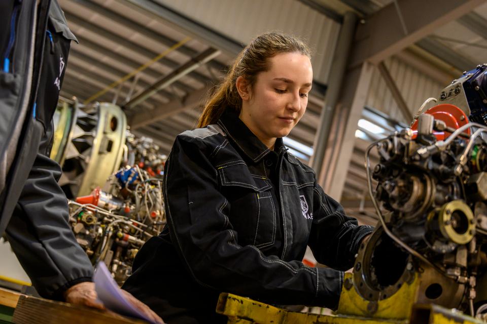 La féminisation des métiers techniques, un défi pour le secteur aéronautique : « L’industrie n ...