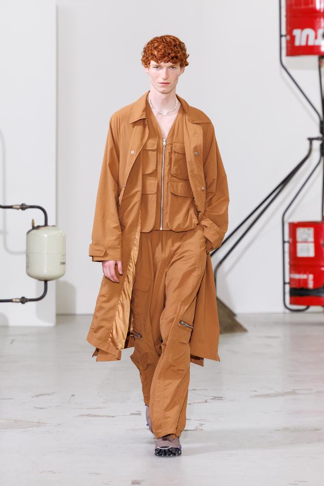 Fashion week homme de Paris : Lemaire, Auralee et Etudes Studio rêvent ...