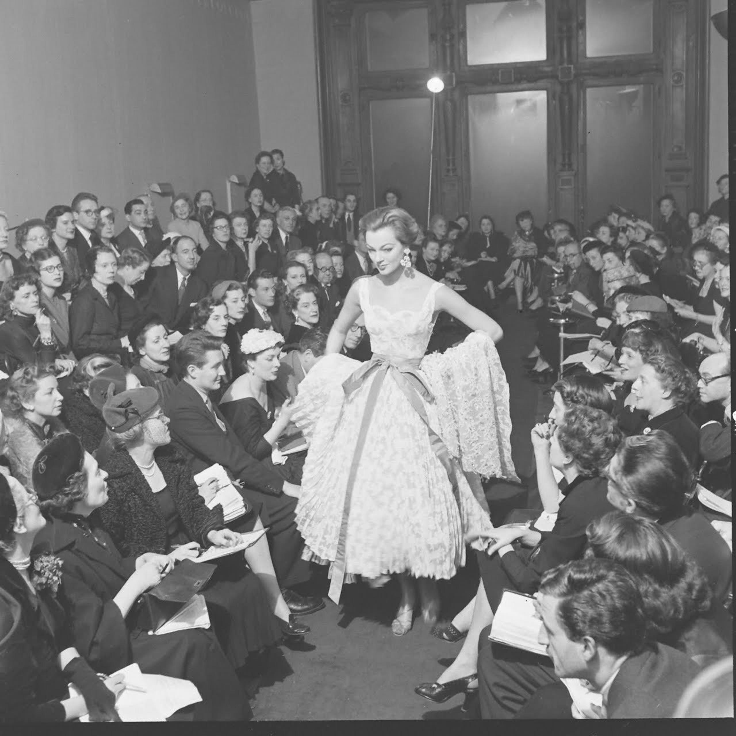 La première collection de Givenchy, un trésor retrouvé