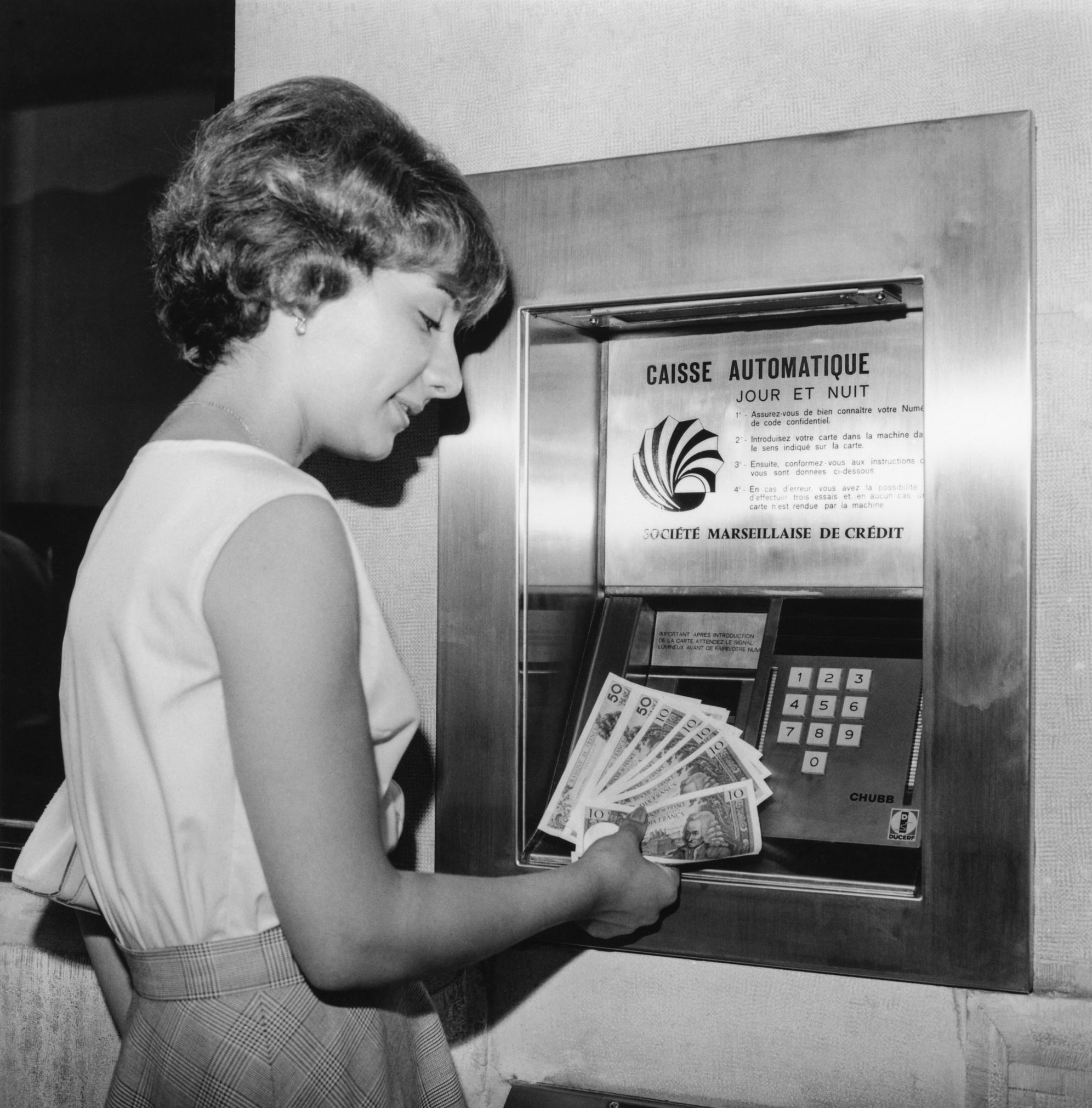 « Les Françaises peuvent librement ouvrir un compte en banque depuis ...