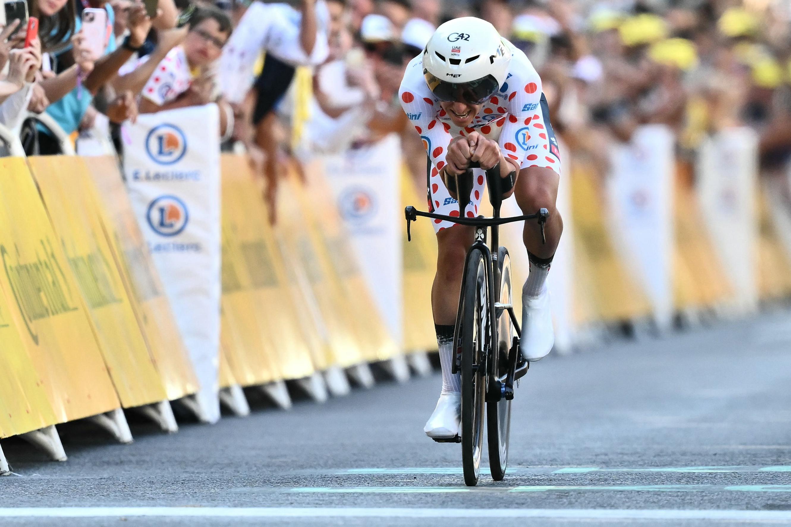 Tour de France 2025 : Remco Evenepoel remporte le contre-la-montre, Tadej Pogacar déjà maillot ...