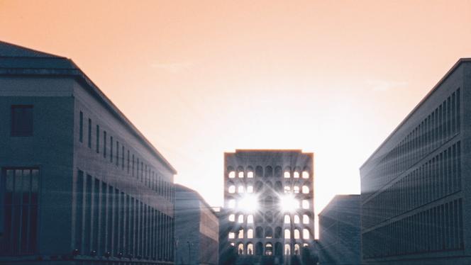 Le soleil s’expose à travers la Corse durant tout l’été