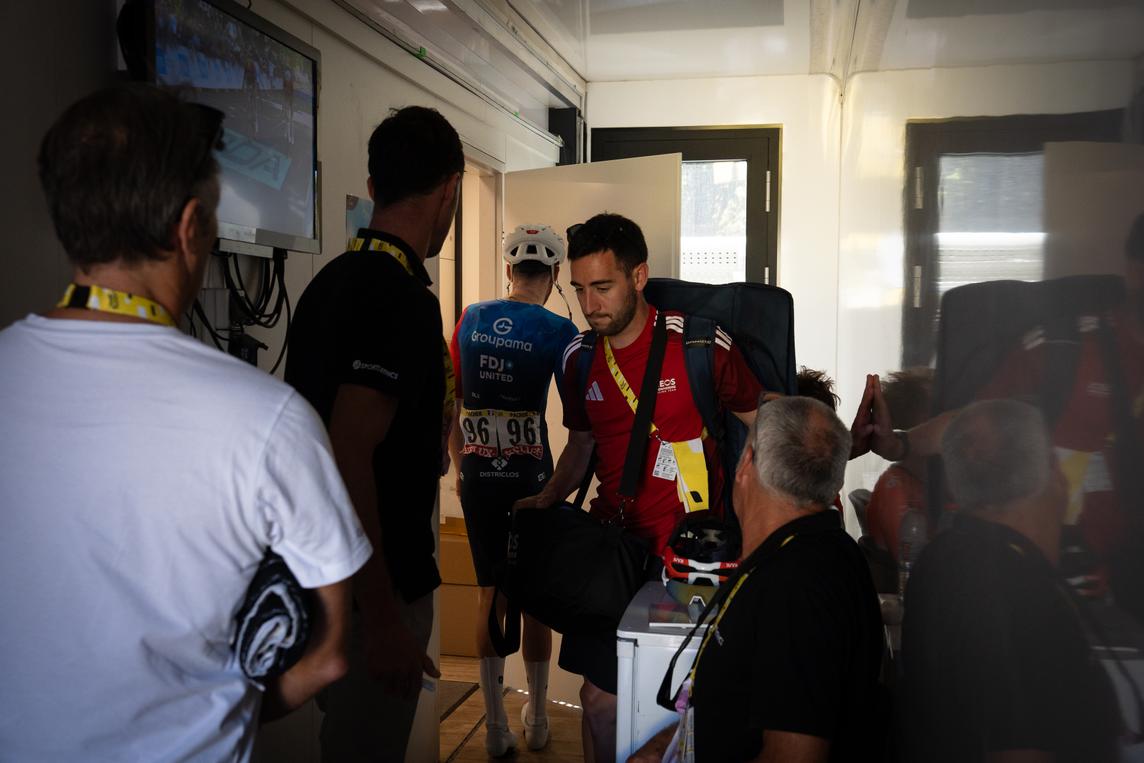 Sur le Tour de France, la lutte contre le dopage se poursuit dans un contexte de suspicion ...