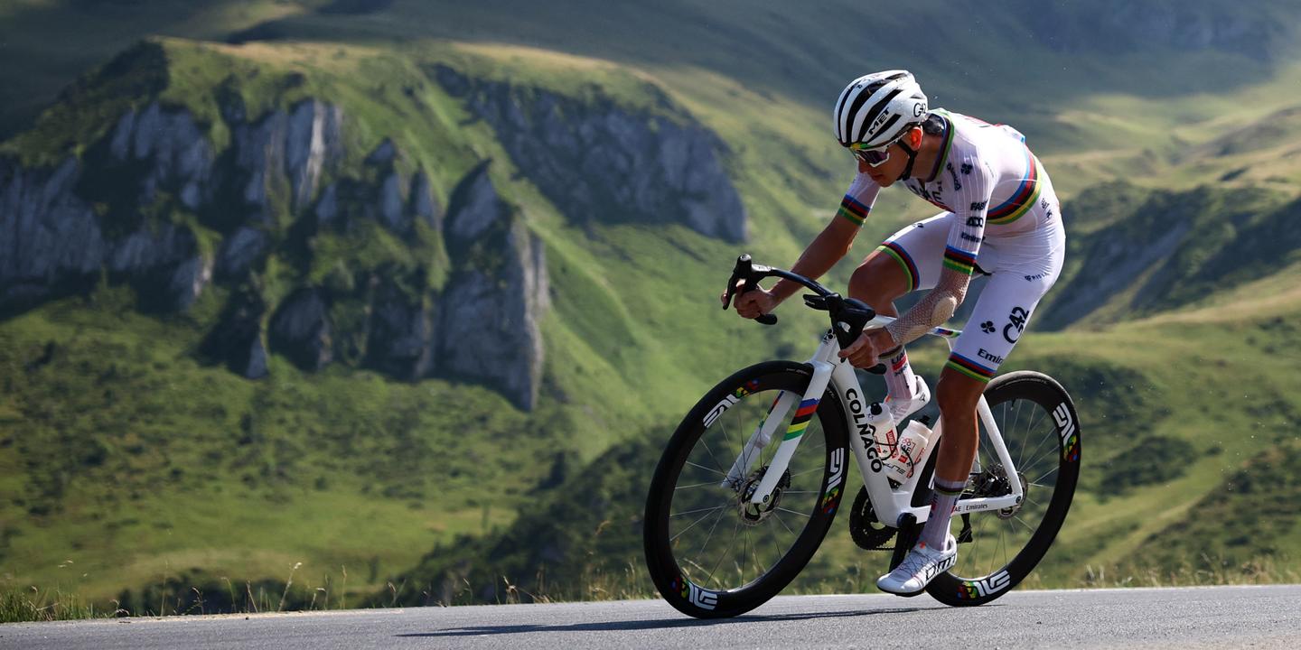 Em_llouise pack if you enjoy voluptuous women with large