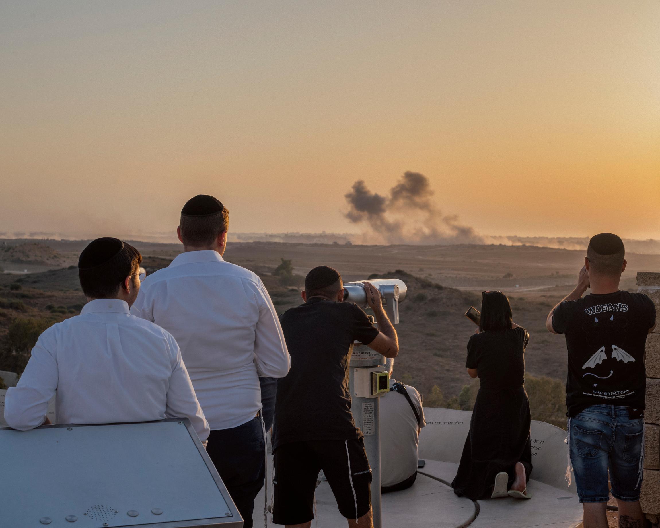 'The best show in town': From a hilltop in Israel, observers have a ...