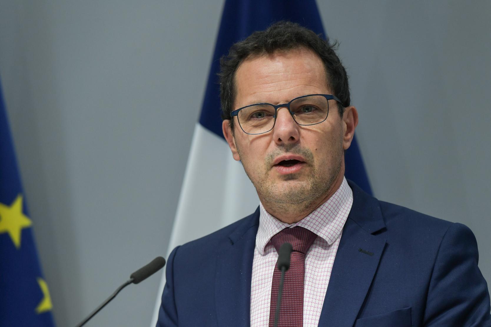 Jérôme Durain va quitter son mandat de sénateur pour la présidence de ...