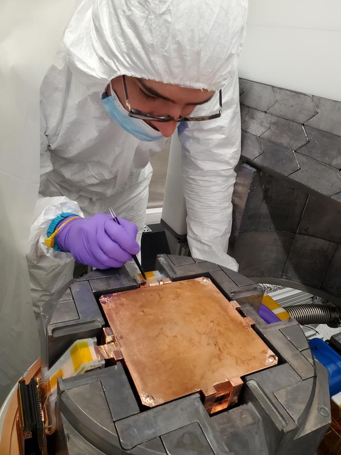 Sous une montagne de Savoie, la chasse aux particules de « matière ...