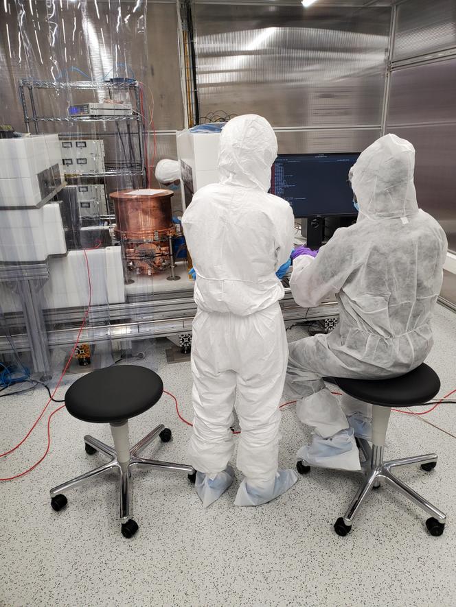 Sous une montagne de Savoie, la chasse aux particules de « matière ...