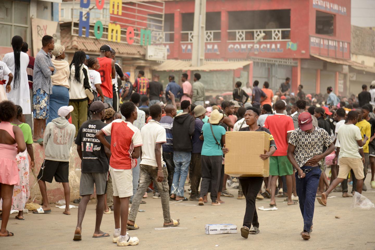 Angola Fuel Price Protests: Riots & Looting - Day 2 Updates - World ...