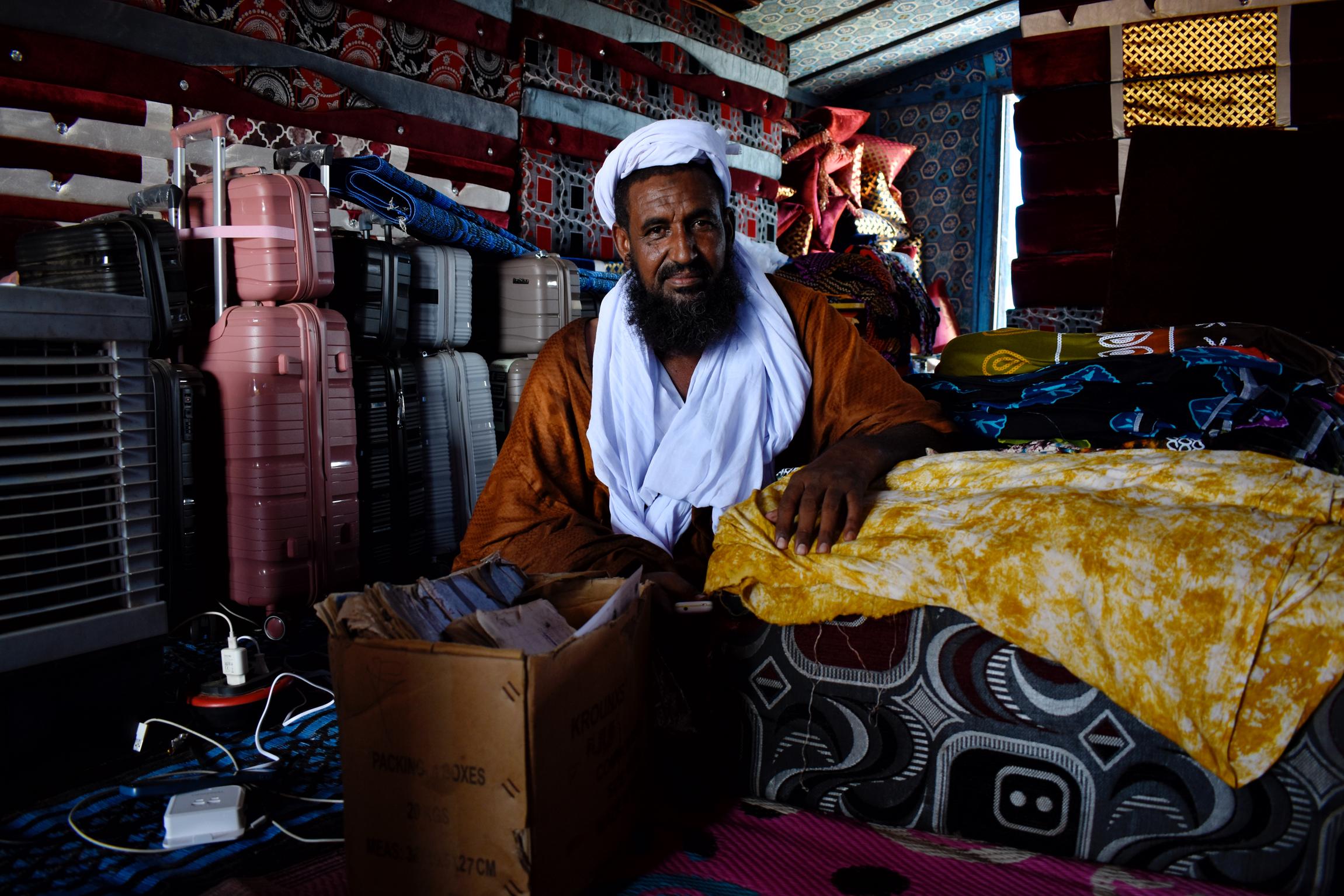 « On a quitté l’enfer » : le camp de réfugiés de Mbera, un Mali en ...