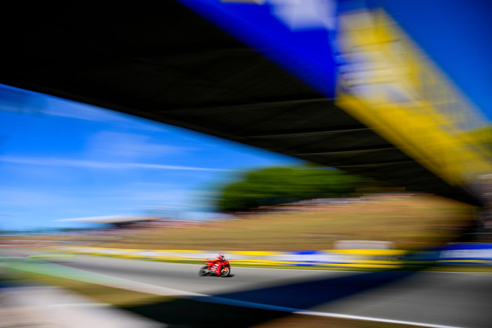 Marc Marquez, le casse-cou assagi, s’offre un septième titre de ...