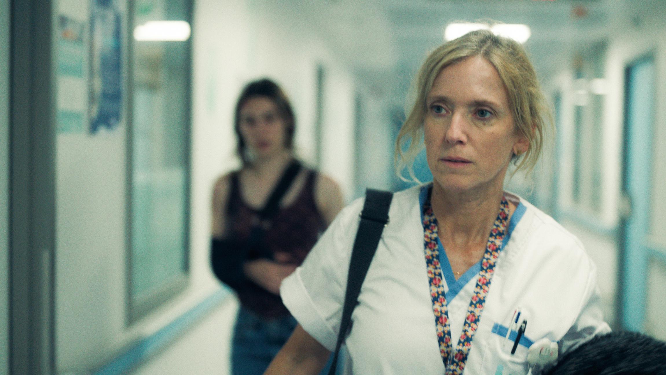 Dans « L’Intérêt d’Adam », Léa Drucker incarne une soignante ...