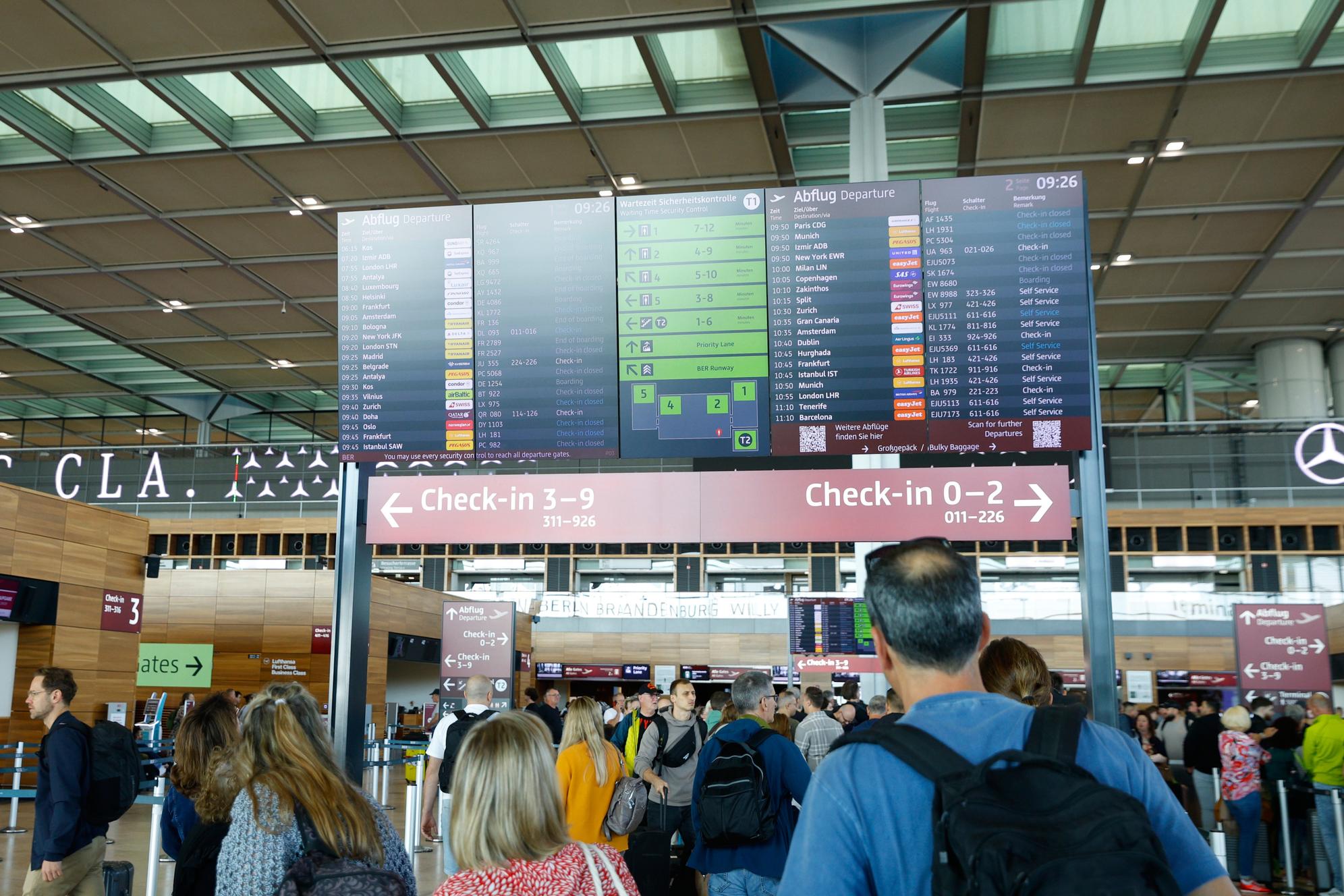 European airports report delays and canceled flights due to 'cyber ...