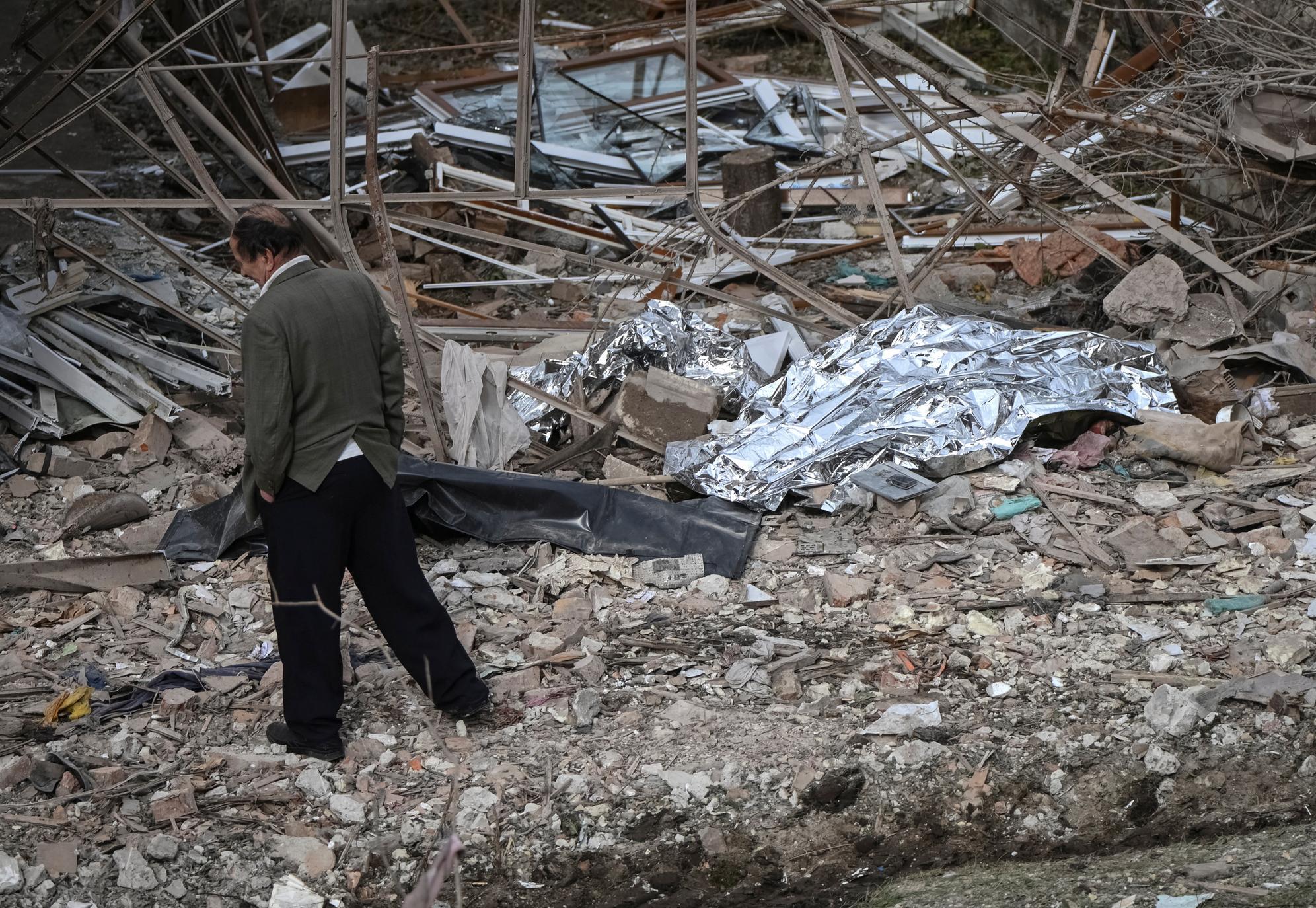 Russian strike on Ukraine kills five and badly damages energy ...