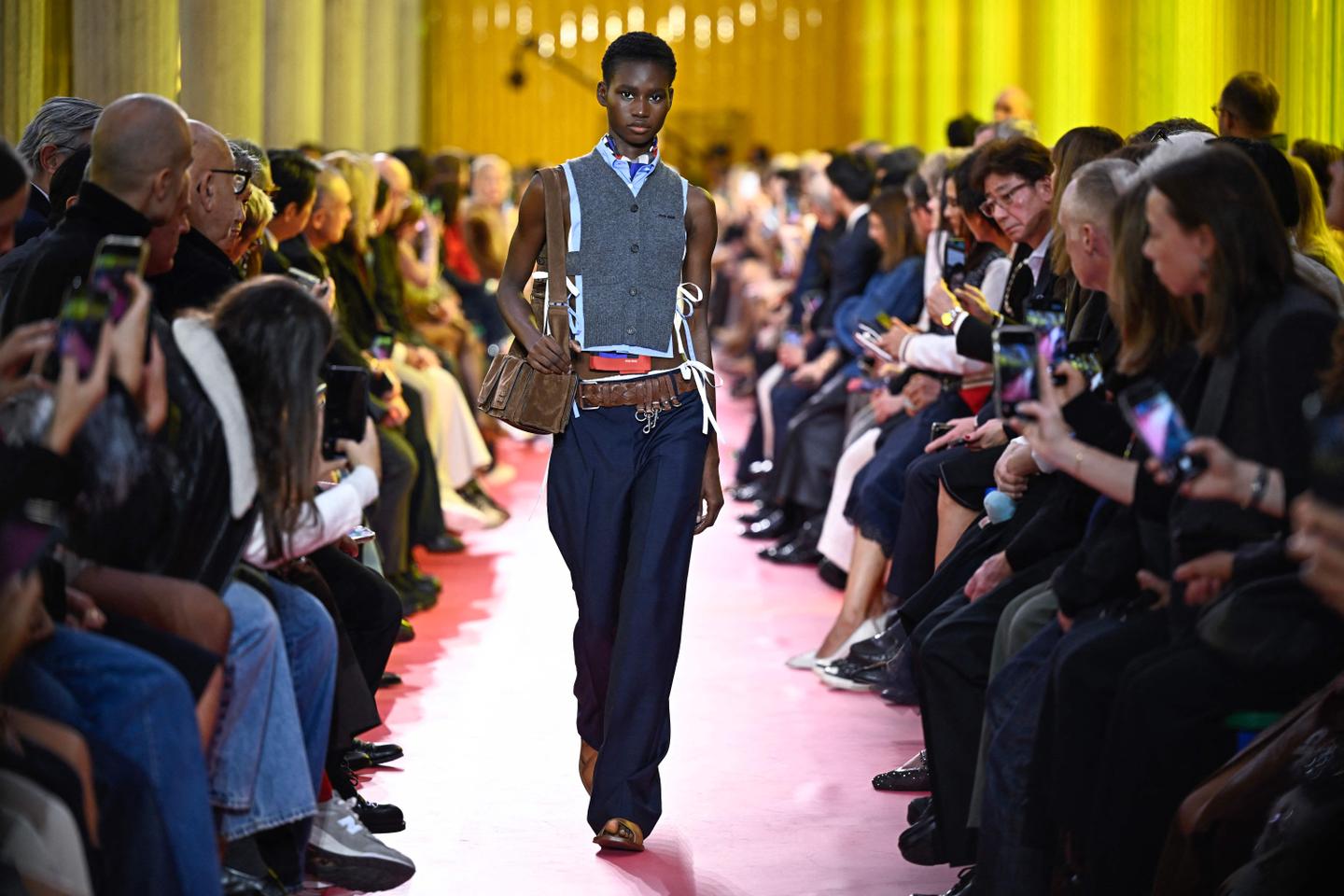 La mode fait peau neuve à la fashion week de Paris
