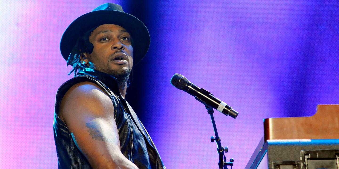 D'Angelo, acclaimed American soul and R&B musician, dies at 51