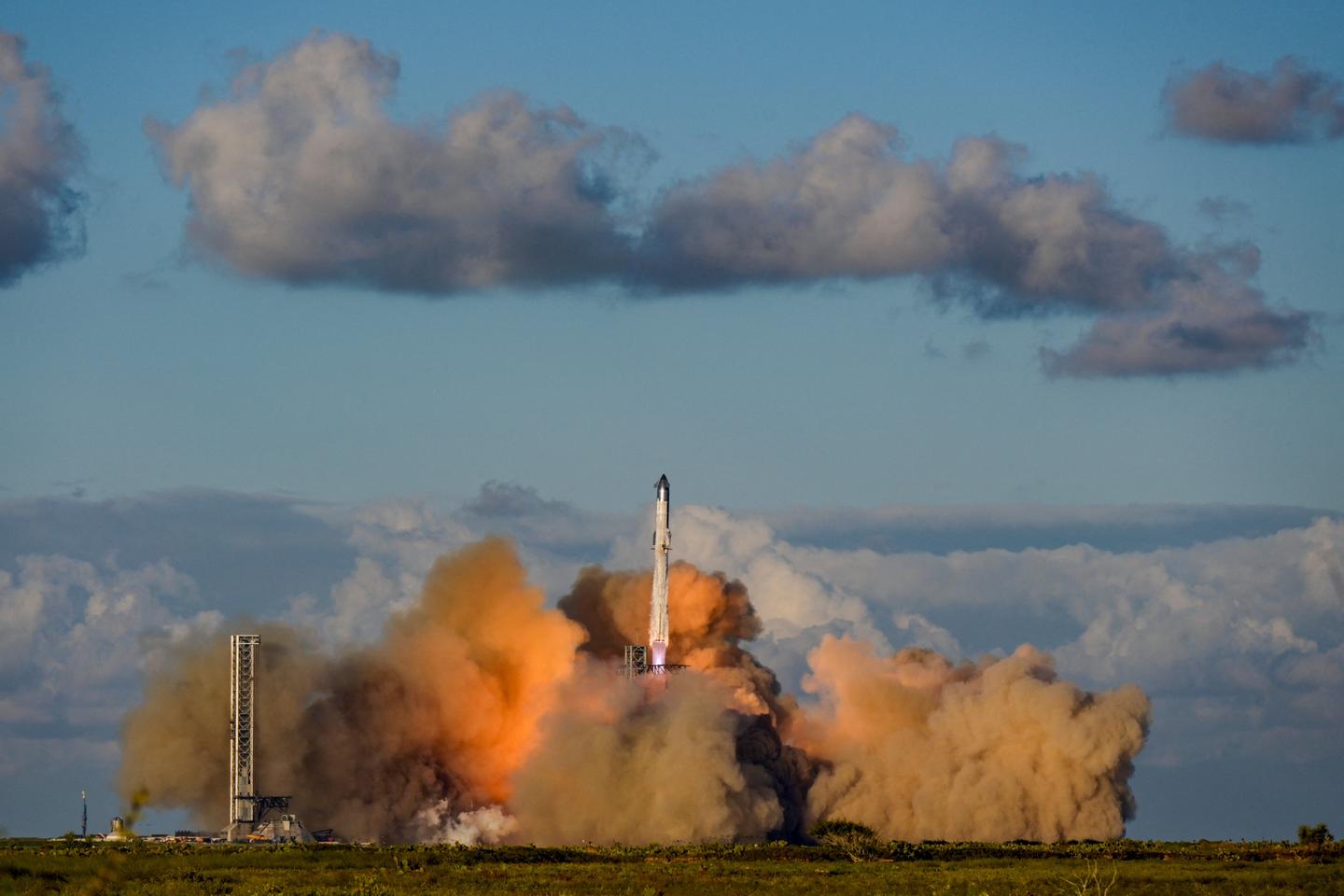 SpaceX launches 11th test flight of mega Starship rocket with another win