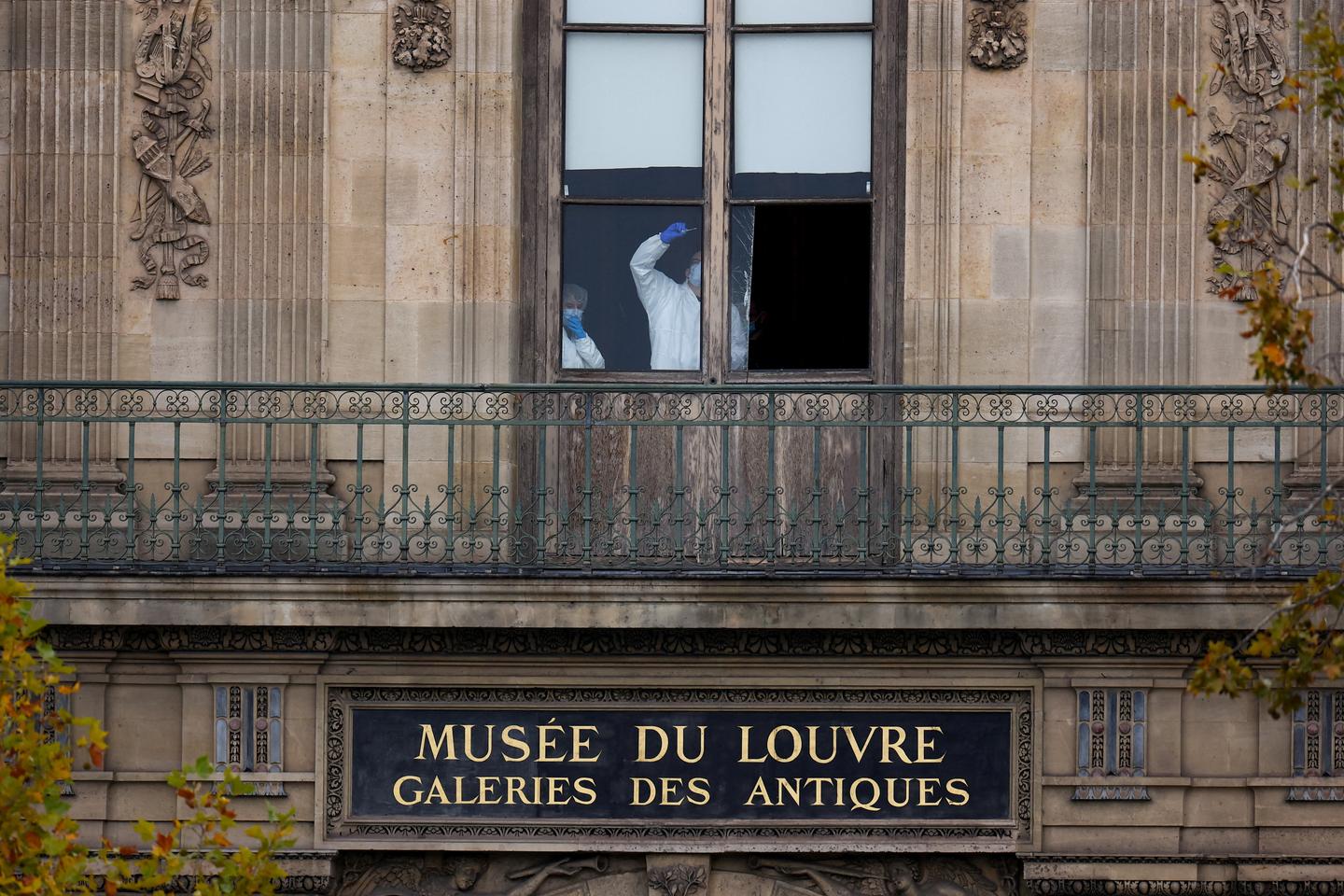 Spectacular Louvre heist highlights security flaws at world's largest ...