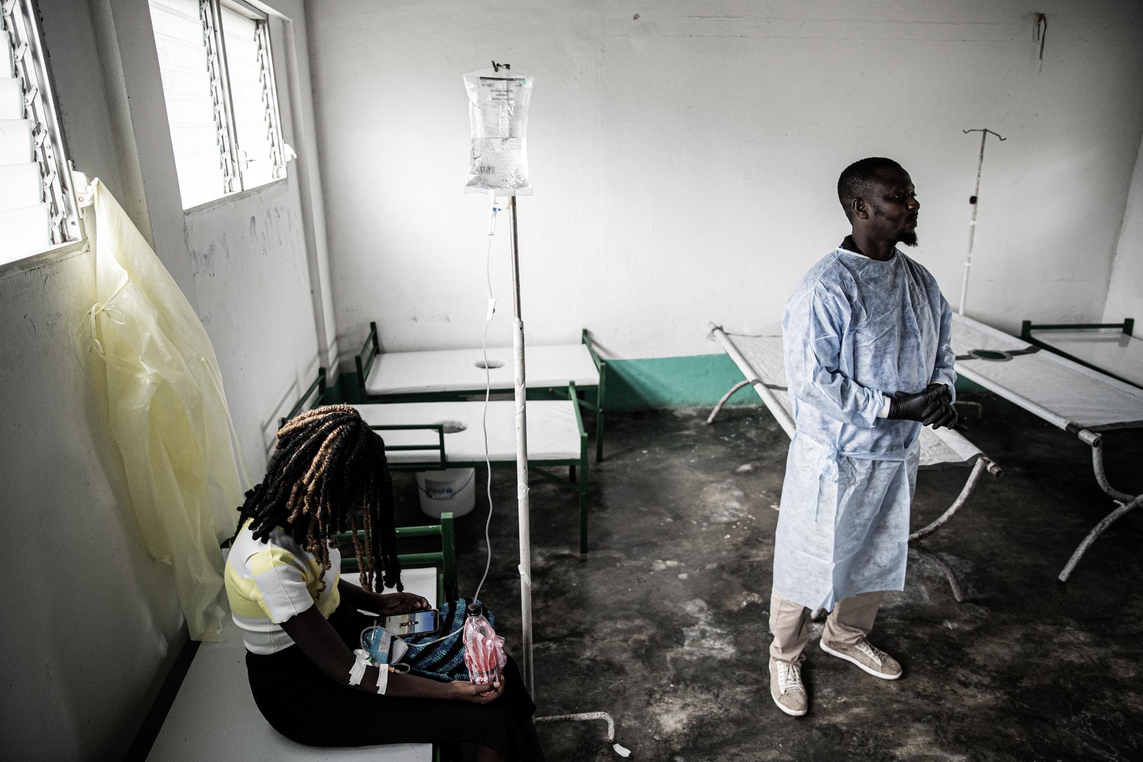 Cholera returns to Haiti as thousands of displaced people survive under ...