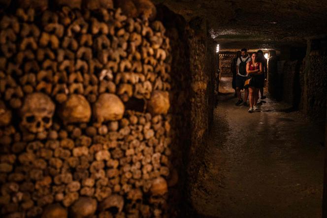 Paris Catacombs to close for six months of renovations